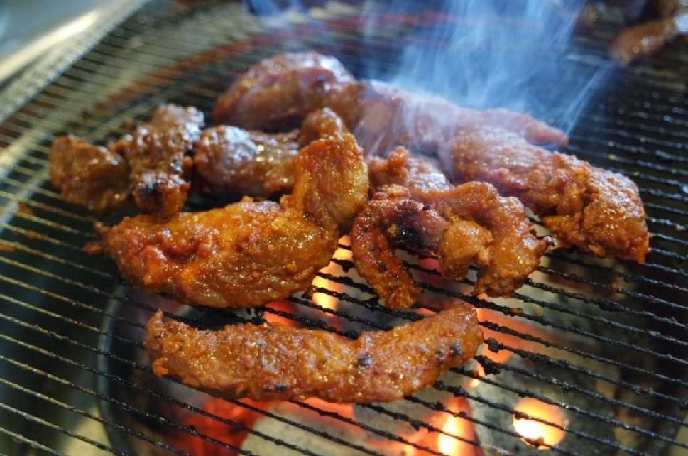 The 더큰구이 (弘大店) - 首爾旅遊 | U Travel